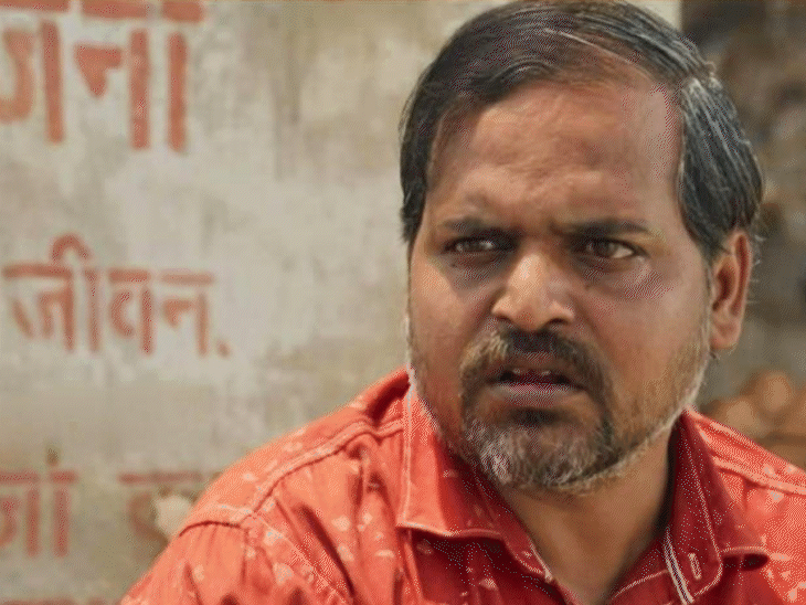 'Panchayat' fame actor Durgesh Kumar is busy with work | 'पंचायत' फेम ...