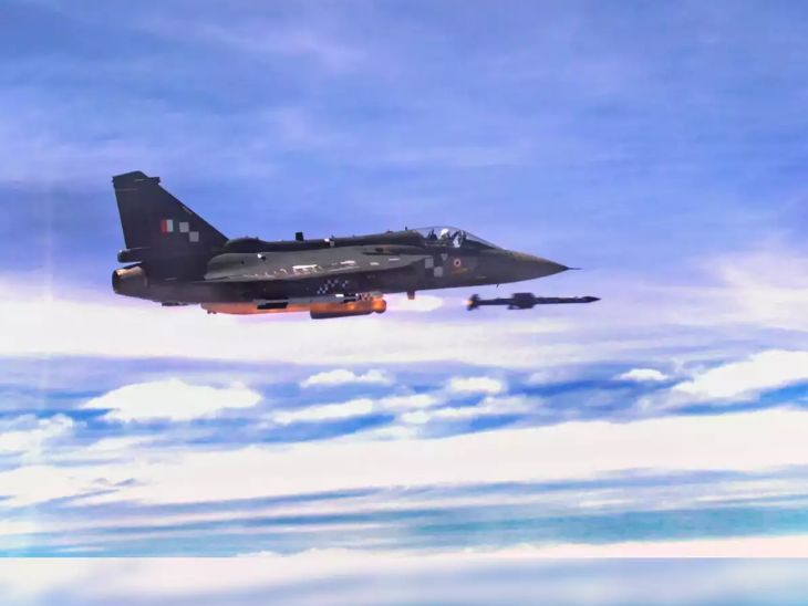 Successful test firing of Astra missile from Tejas MK1 prototype | तेजस ...