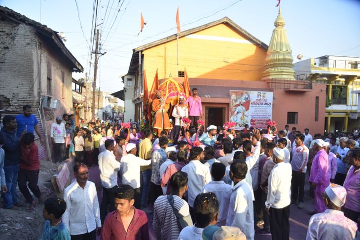 Three and a half hour chariot festival of Bhairavnath Maharaj and ...