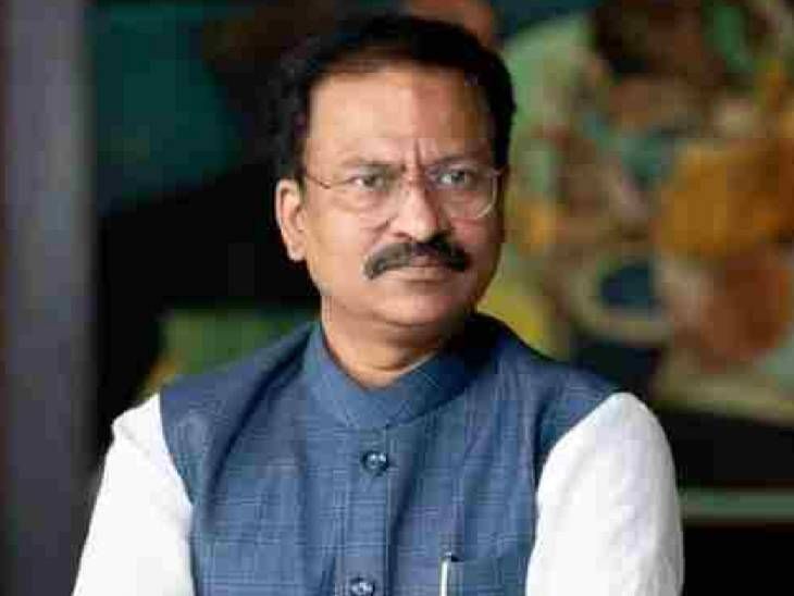 Indrajit Sawant Threatening Case Update Prashant Koratkar Lookout Notice Issued | प्रशांत ...