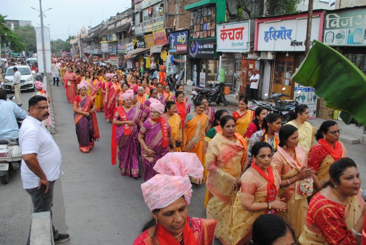 Maheshwari community takes out a grand procession in the city on the ...