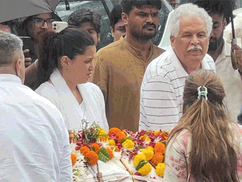 Manara Chopra's Father Raman Rai Handa Demise; Funeral Today Mumbai