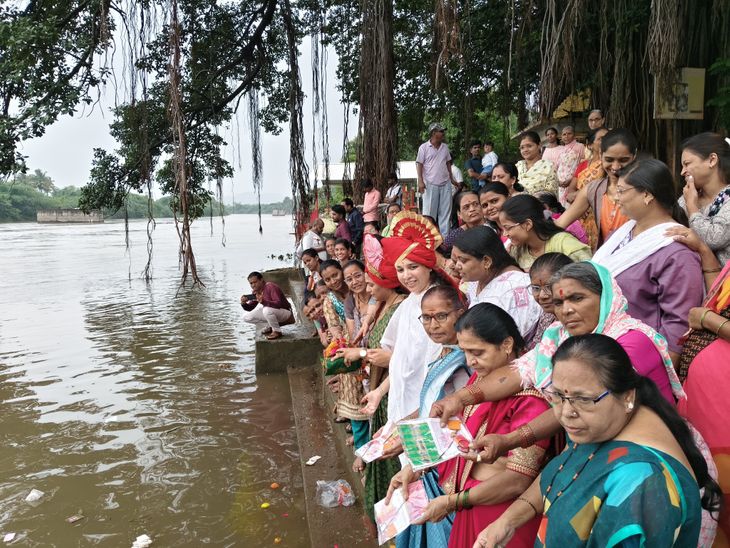 Due to rain in Bhandardara and Nilwande catchment areas, Pravara and ...