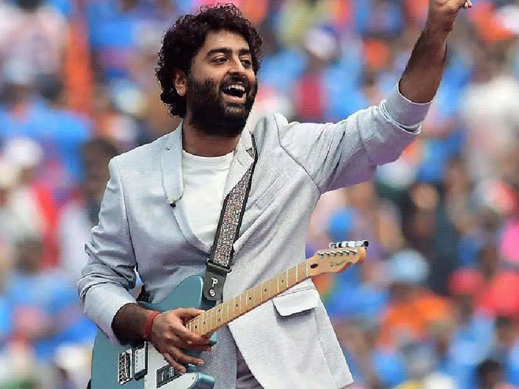 After singing, Arijit Singh will now direct a film | गाण्यानंतर आता ...