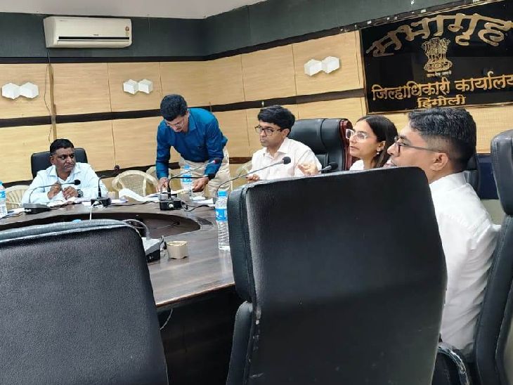 Hingoli Floods Health Alert Collector Directs Survey Disease Prevention ...