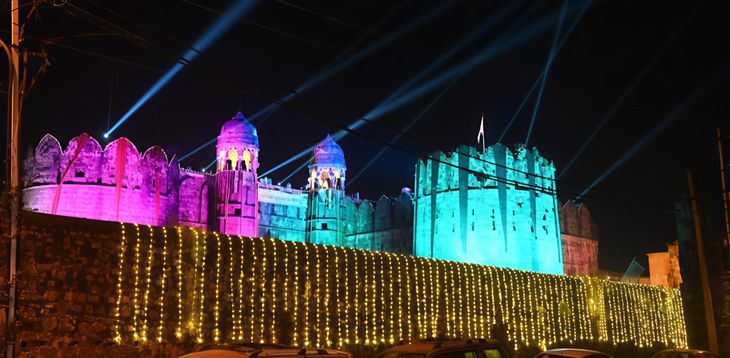 The Deepotsav at Bhuikot Fort in Malegaon broke the darkness, a ...