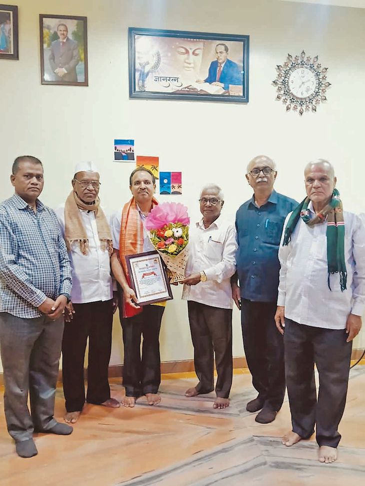Prof. Dr. Shivaji Diwan felicitated for promotion to the rank of Professor