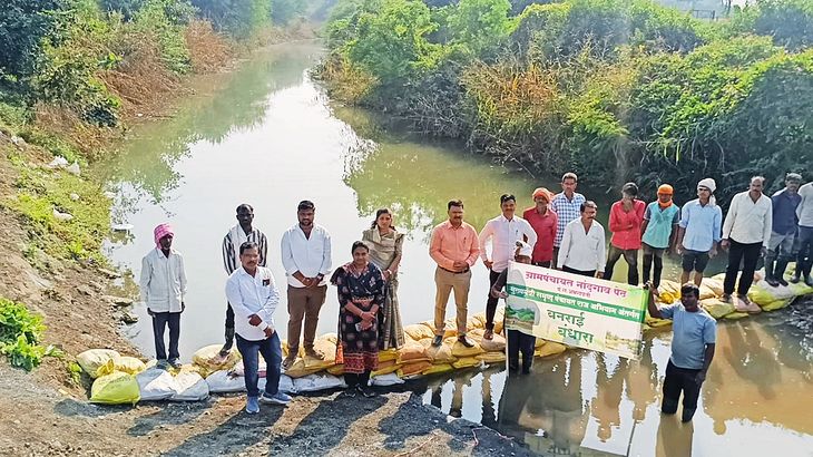 Construction of dam through Shramdan under Panchayat Raj Abhiyan ...