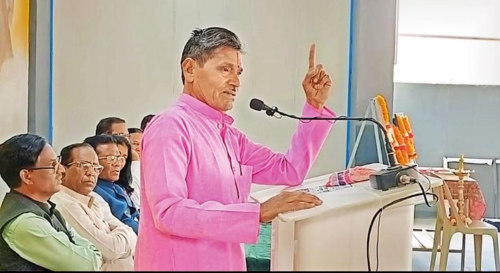 The state-level Tiphan Poetry Festival celebrated the glory of farmers ...