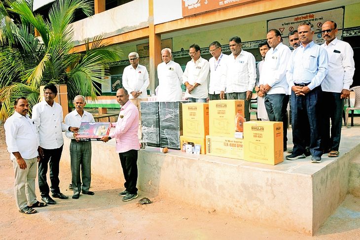 The school is being transformed with the help of alumni, alumni gifted ...