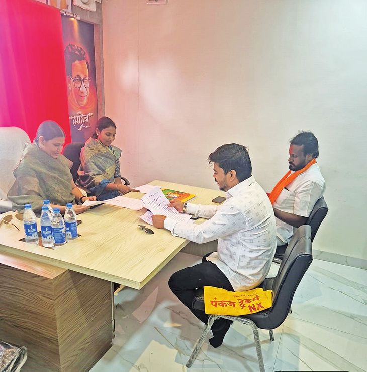'Those' municipal workers change group leader, Sagar Bharuka elected as ...