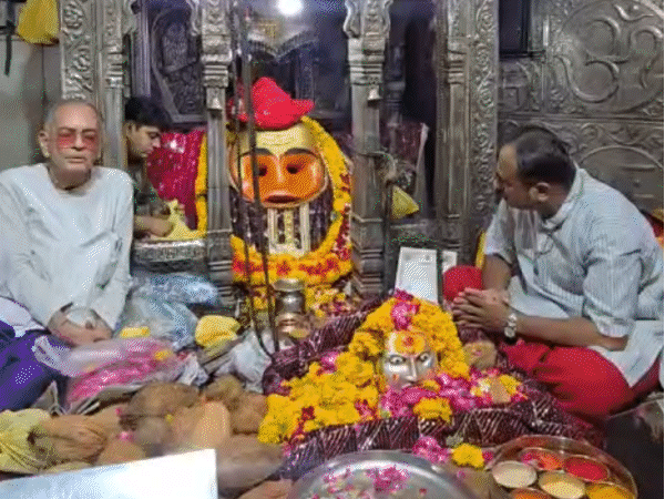 Ujjain Kalbhairav Temple VIP Darshan: 500 Rupees for Direct Garbhagriha ...