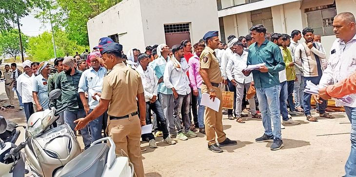 Police took a bond from 99 criminals stating that they would not commit ...