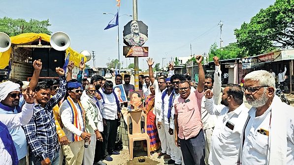 Beed-Mumbai foot march against reservation sub-categorization welcomed ...