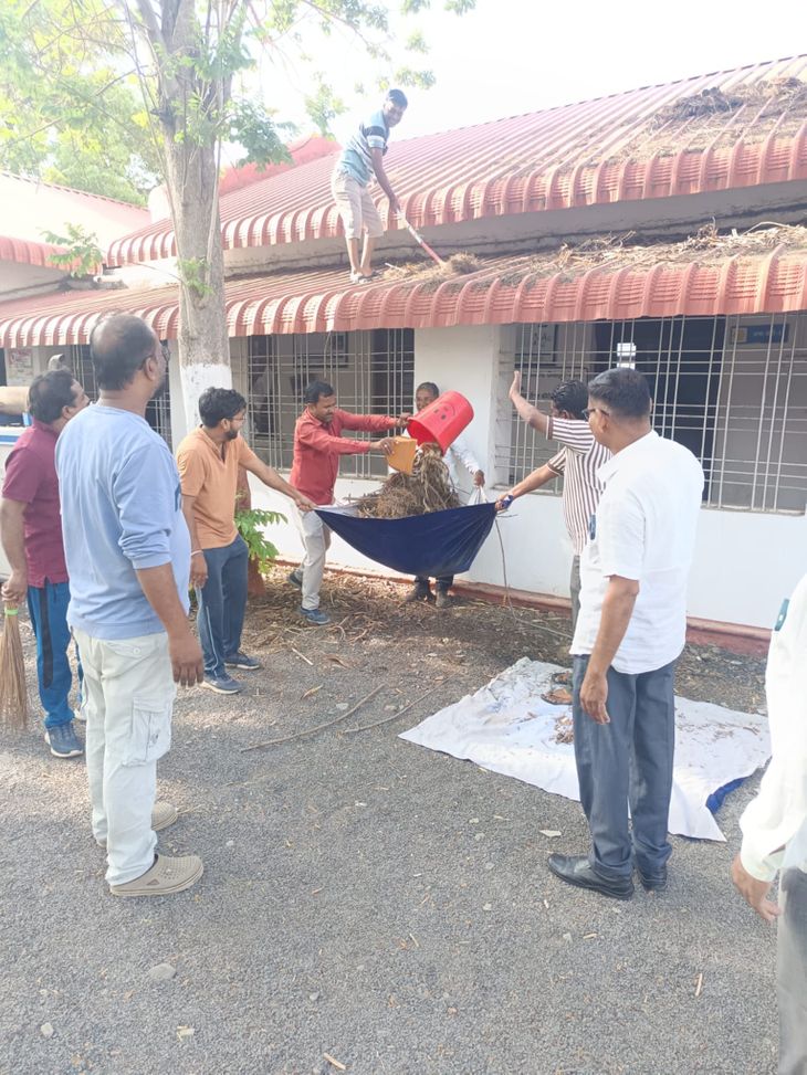 Cleanliness campaign in Vaijapur Tehsil, Bokud Jalgaon, Chitegaon ...