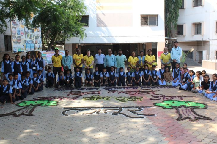 53 thousand 'seed balls' prepared at Shrikishan Somani School, 'One ...