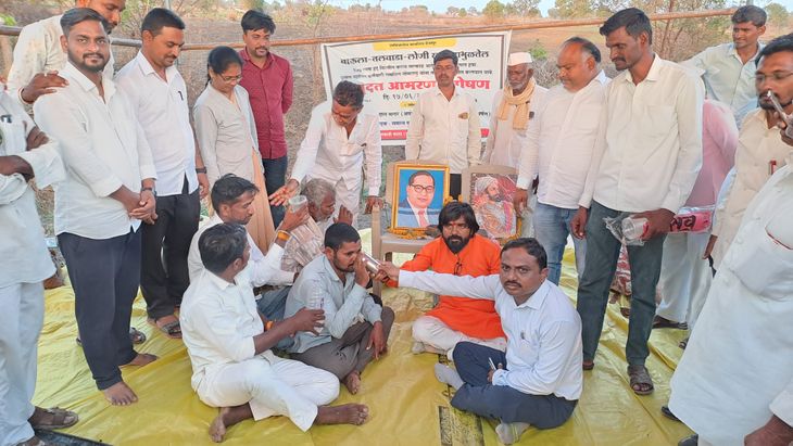 Fasting to clear Shiv road at Loni Khurd, fast suspended after ...