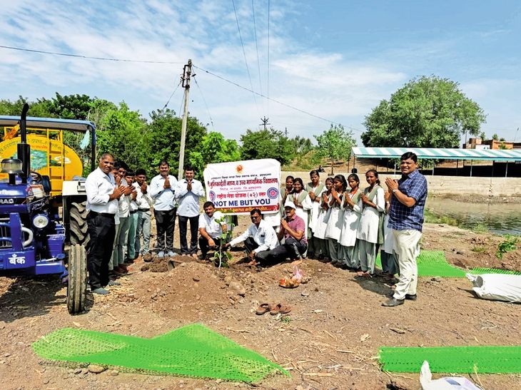 The only solution to the increasing heat, 'Plant a tree, man', more ...