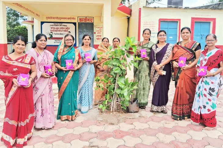 Spontaneous response to the 'One Village, One Banyan Tree' campaign