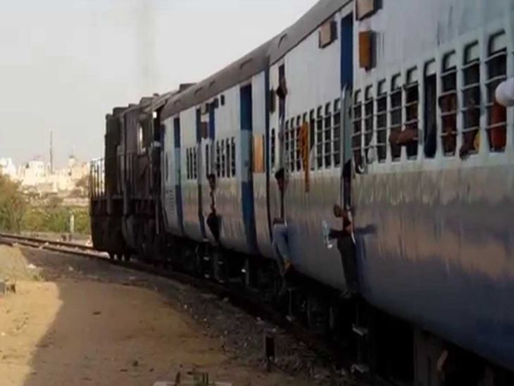 Three days later a one-way train between Kutch and Mumbai resumed ...