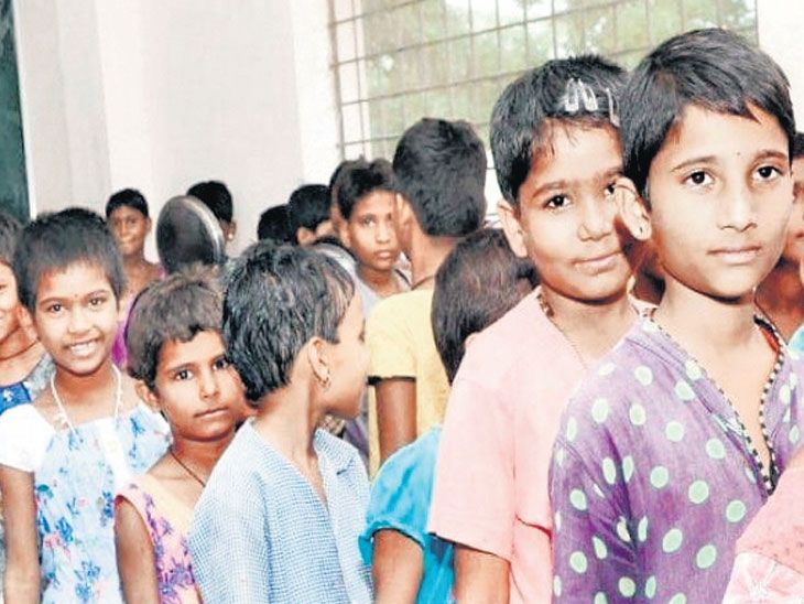 Water shortage in the hostel, Principal cut hair of 180 girls to save water