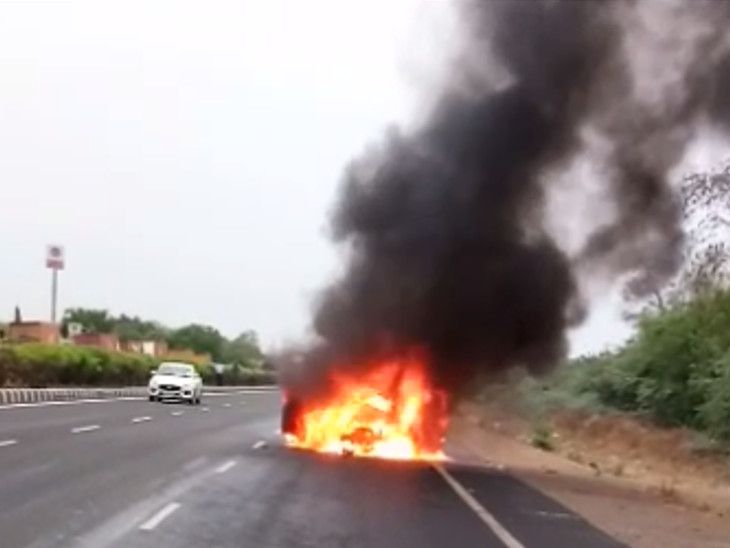 Car fire erupts after accident between SRP van and car on National ...