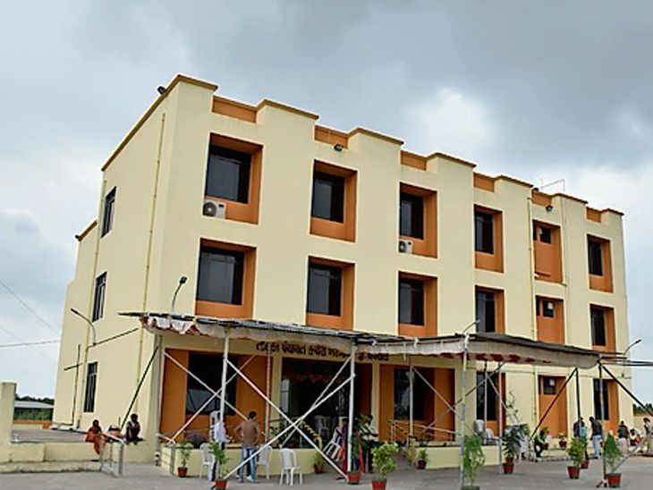Dedication of Khergam newly constructed Taluka Panchayat Bhavan, Rs ...