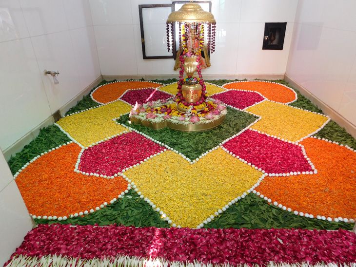 Devotees visited Phulwadi in the Shiva temples of Anand