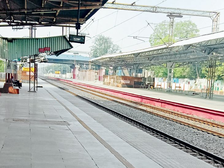 Maninagar station now has only 2 trains instead of 50, seeing 3500 ...