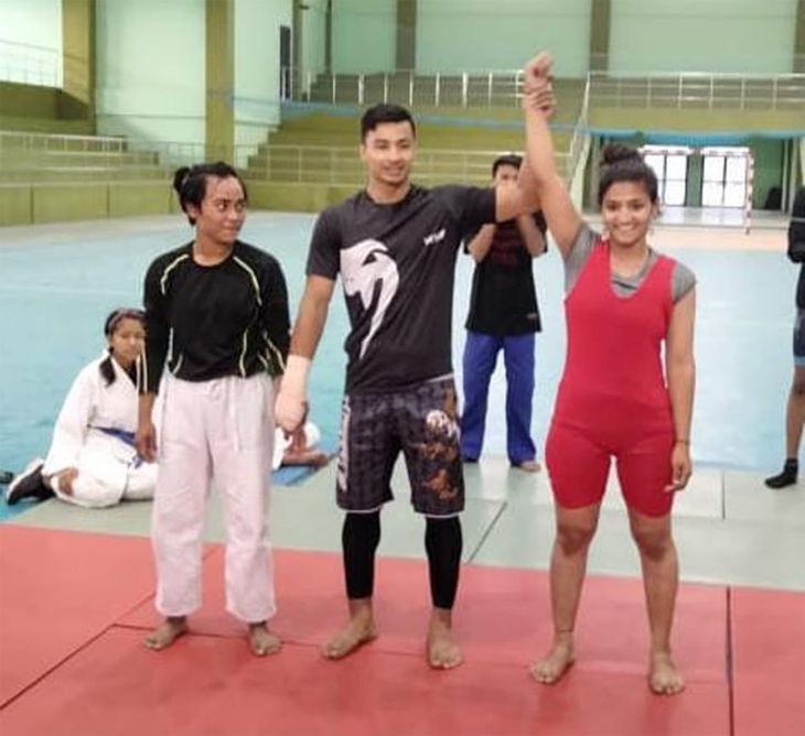 The girl from Jogwad, Jamnagar won gold in the wrestling competition at ...