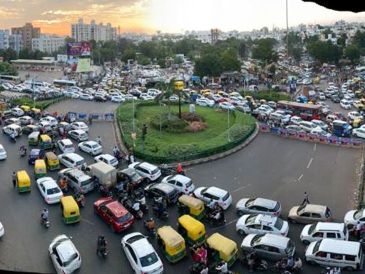 from Subhash Bridge Circle to Vadaj, Ashram Road, Paldi, NID will be ...