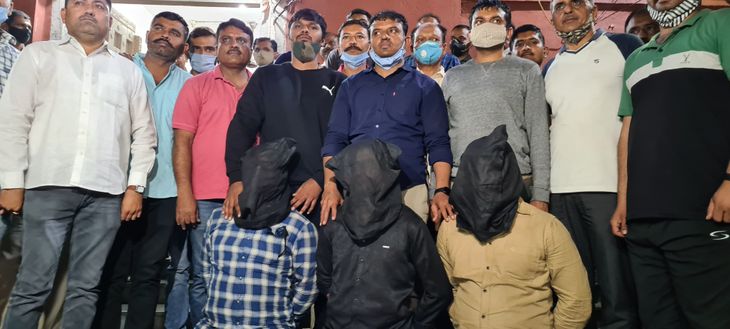 The accused were hiding in 4 countries and 7 states after the murder of ...