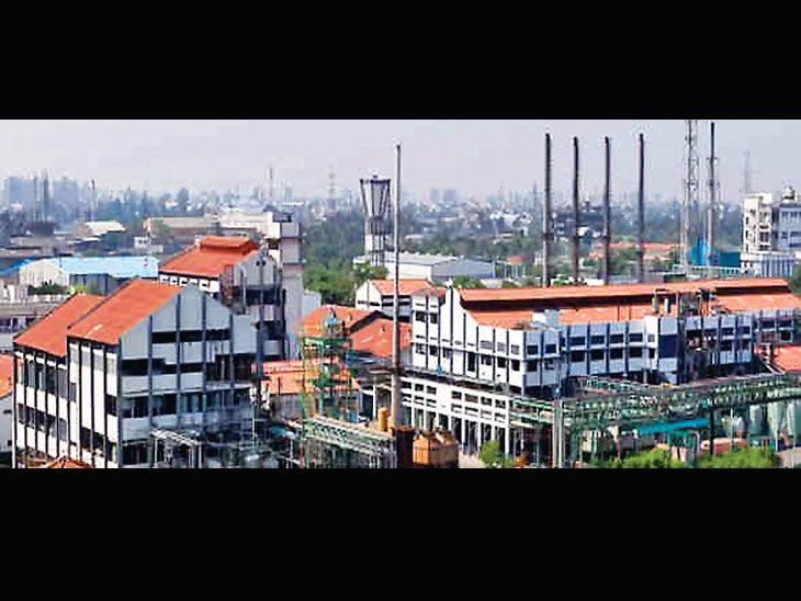The 60 new Vapi-Valsad units will employ 8,000 people