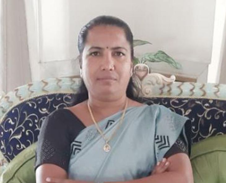 Vavna MLA introduces grant for ambulance at Bhabhar and Vavna CHC Hospital