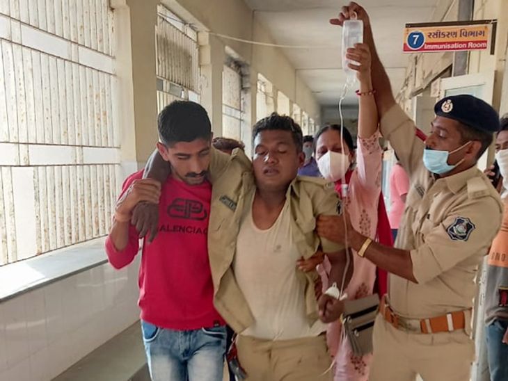 One hour after DGP's visit to Una taluka, storm in Nawabbandar, police ...