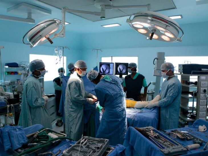 The world's largest cancerous tumor weighing 3.1 kg was removed from ...