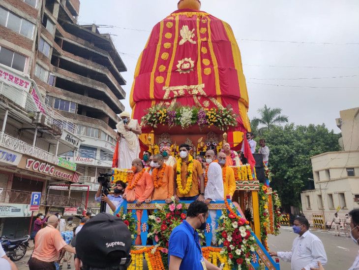 Lord Jagannath Nagarcharya devotees were deprived of darshan, monks and ...