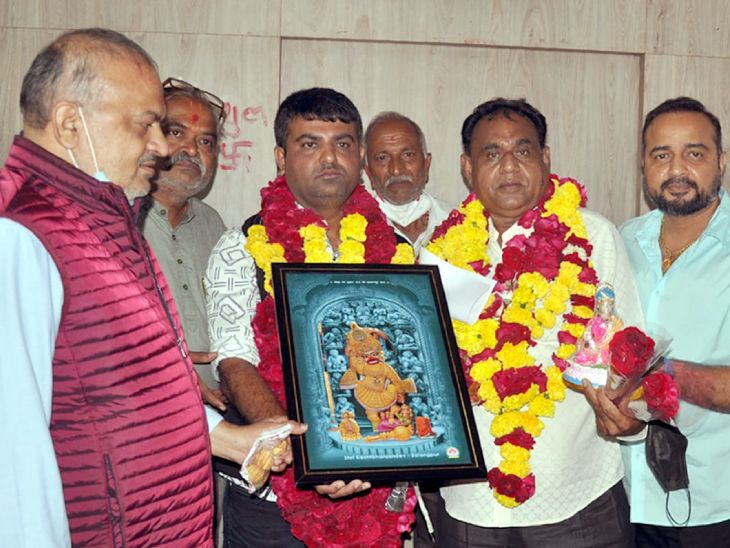 Apoorva Patel elected unopposed as chairman and vice chairman of Nadiad ...