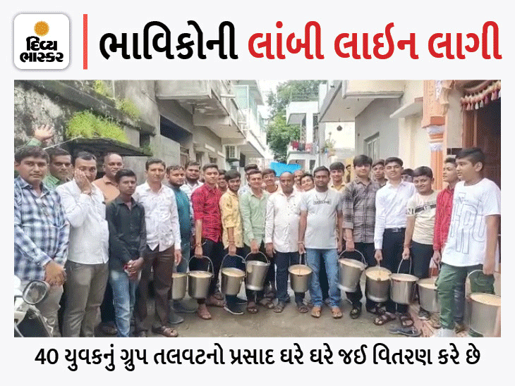 A 400-year-old temple of the serpent deity in Veerpur, today not a ...