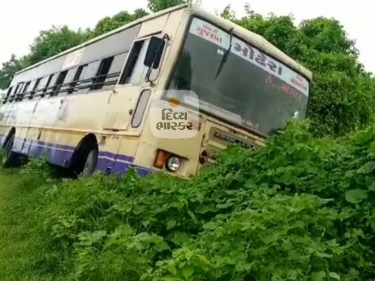 The ST bus went off the road while trying to rescue the bike rider near ...