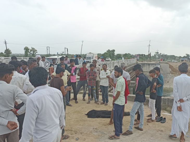 Dead body of Vavna youth found floating in main Narmada canal in Tharad ...