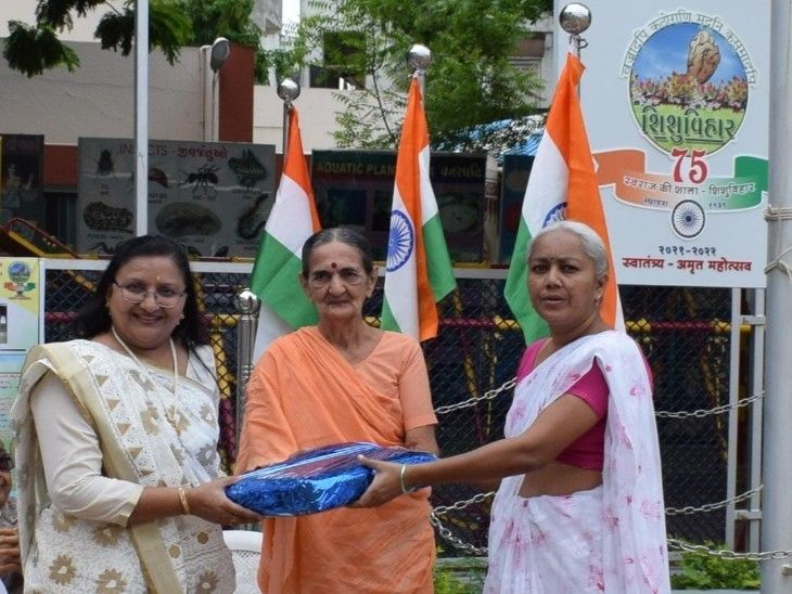 Dakshaben Gohil of Bhavnagar's Shishuvihar Institute prepared 75 ...