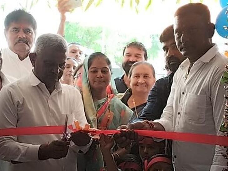 Minister of State Devabhai Malam inaugurating the Anganwadi center at ...