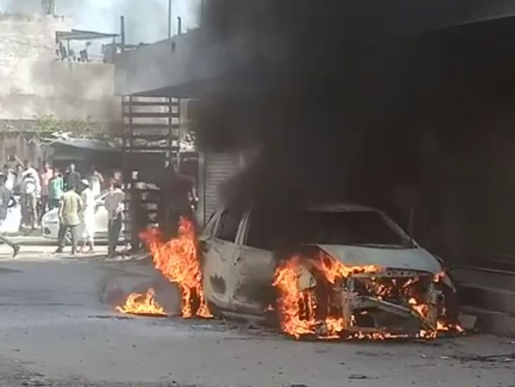 CNG car caught fire during repairs in Virpur; Anger among locals due to ...