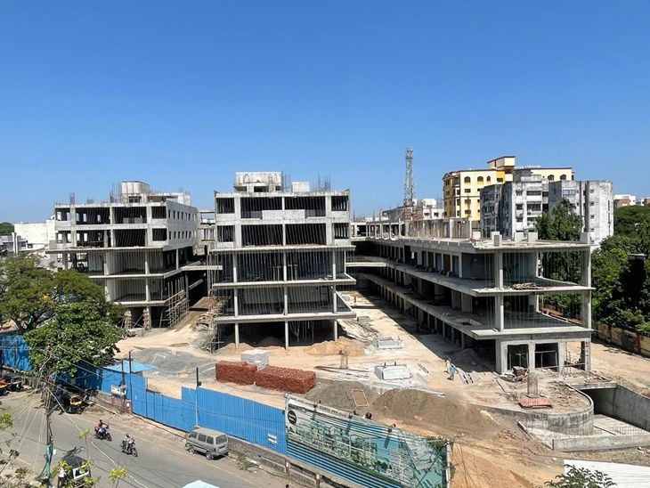 Navsari Bus Port, which is being built at a cost of more than 100 ...