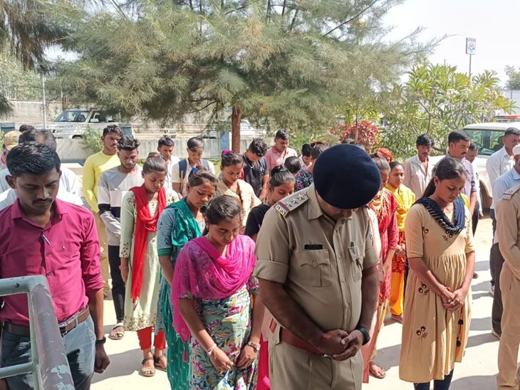 Tribute program for Morby Bridge dead | ભાસ્કર વિશેષ: મોરબી બ્રિજના ...