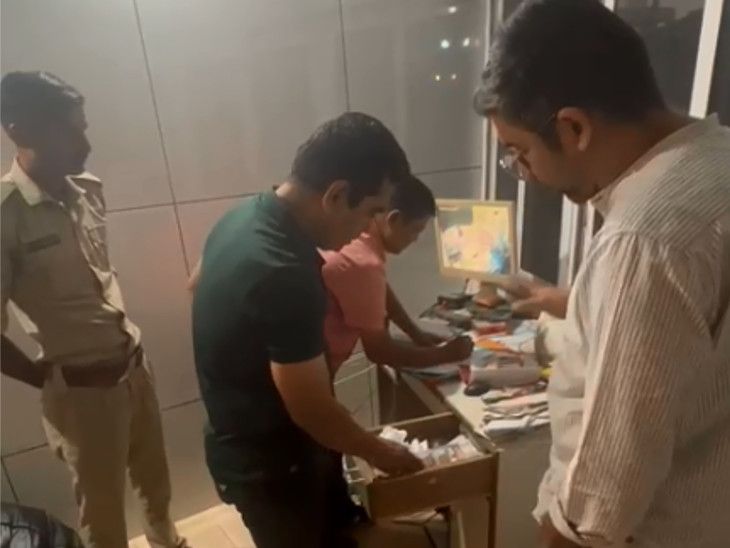 200 crore bogus GST scam busted, 21 fake bills from dummy companies in ...