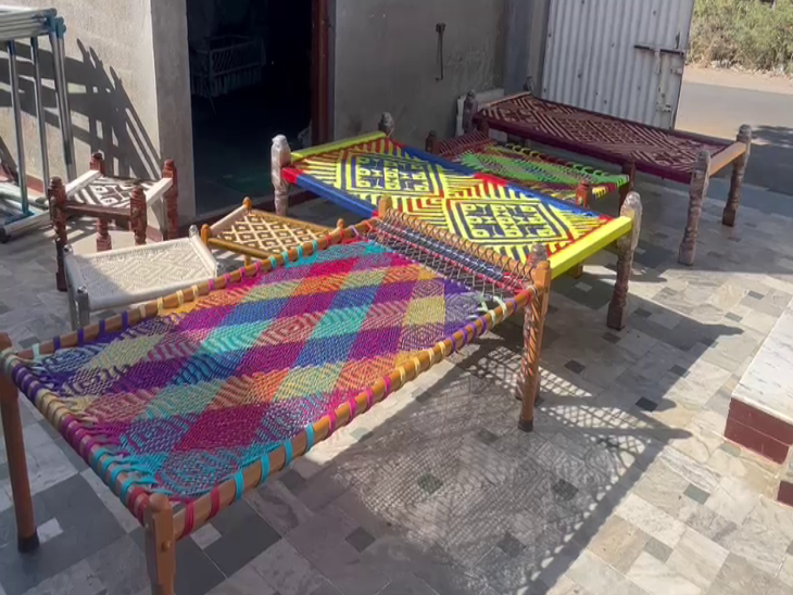 Rajkot father-son made Rajwadi khatla and center of khatli attraction ...