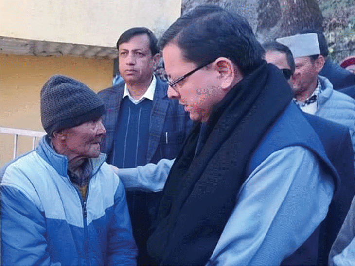 People cried near CM Dhami, women said - Our world is being ruined ...