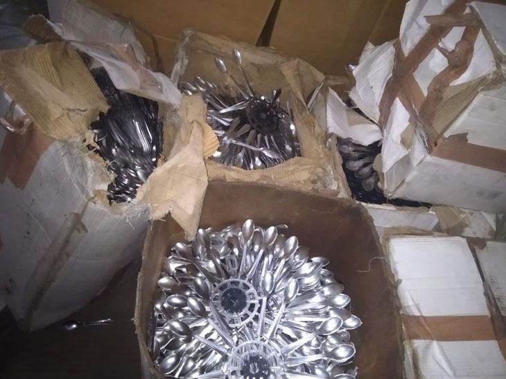 A quantity of 1590 kg of banned plastic spoons was seized in Ahmedabad